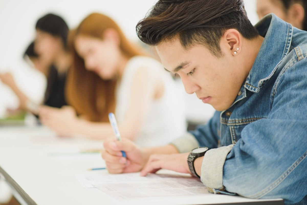 Complete Guide: University Grading System in Australia